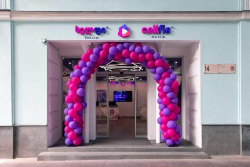 Cellfie SIM Cards and eSIM: Detailed Guides for Tourists